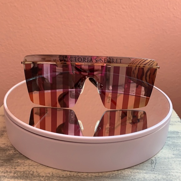 Victoria's Secret | Accessories | Rare Victorias Secret Monogram ...
